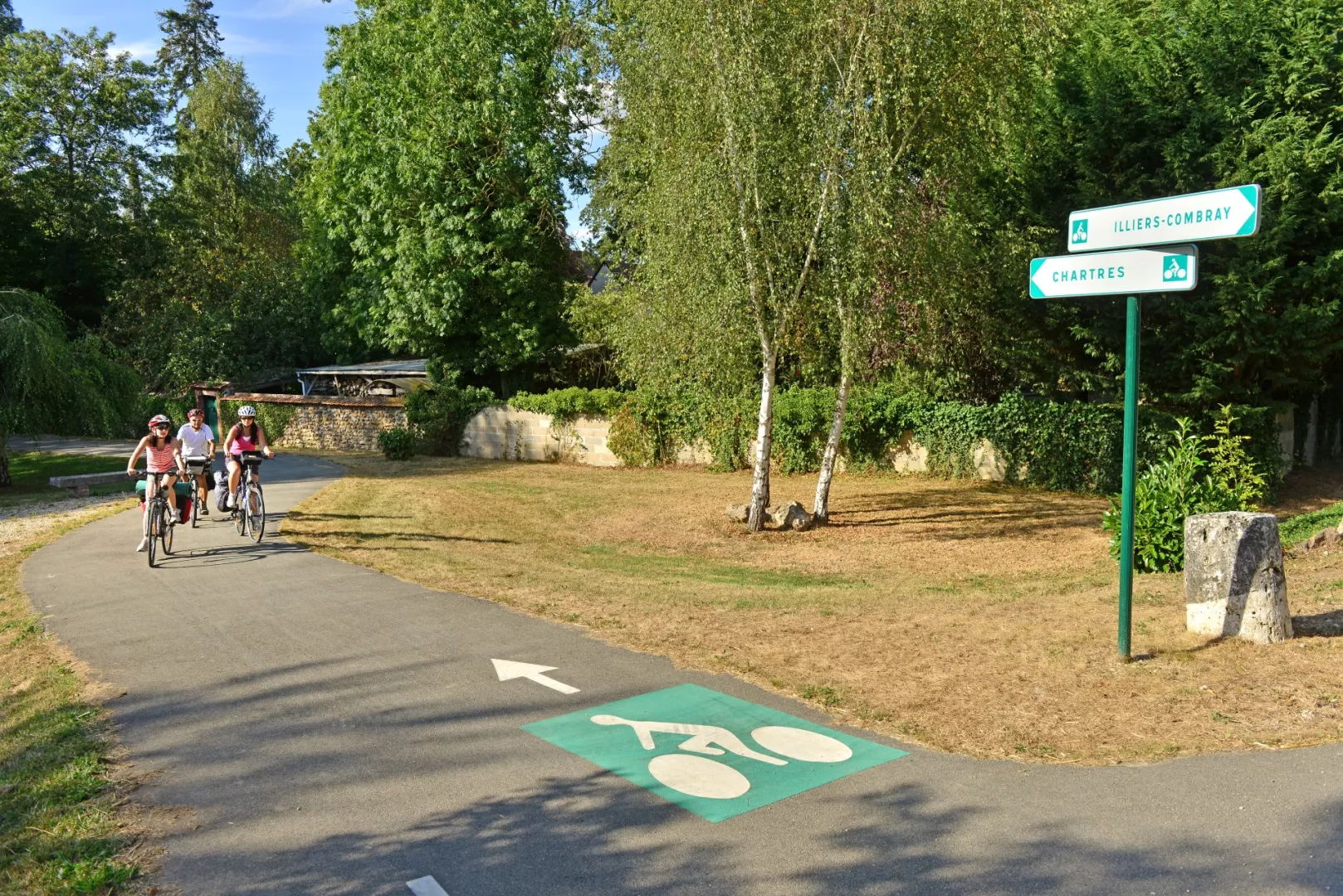 Connected cycle routes