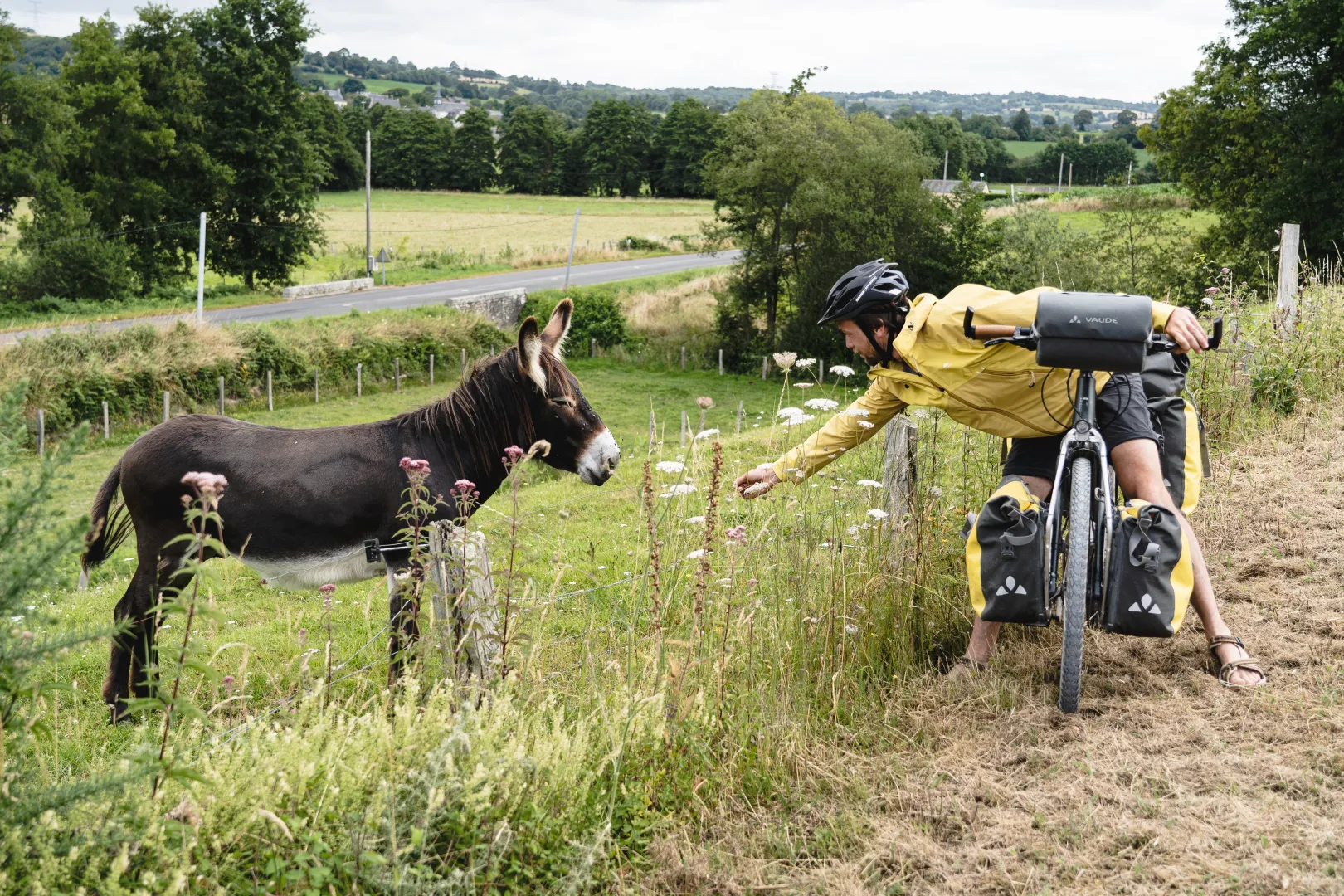 From Paris to Alençon on the Veloscenic route