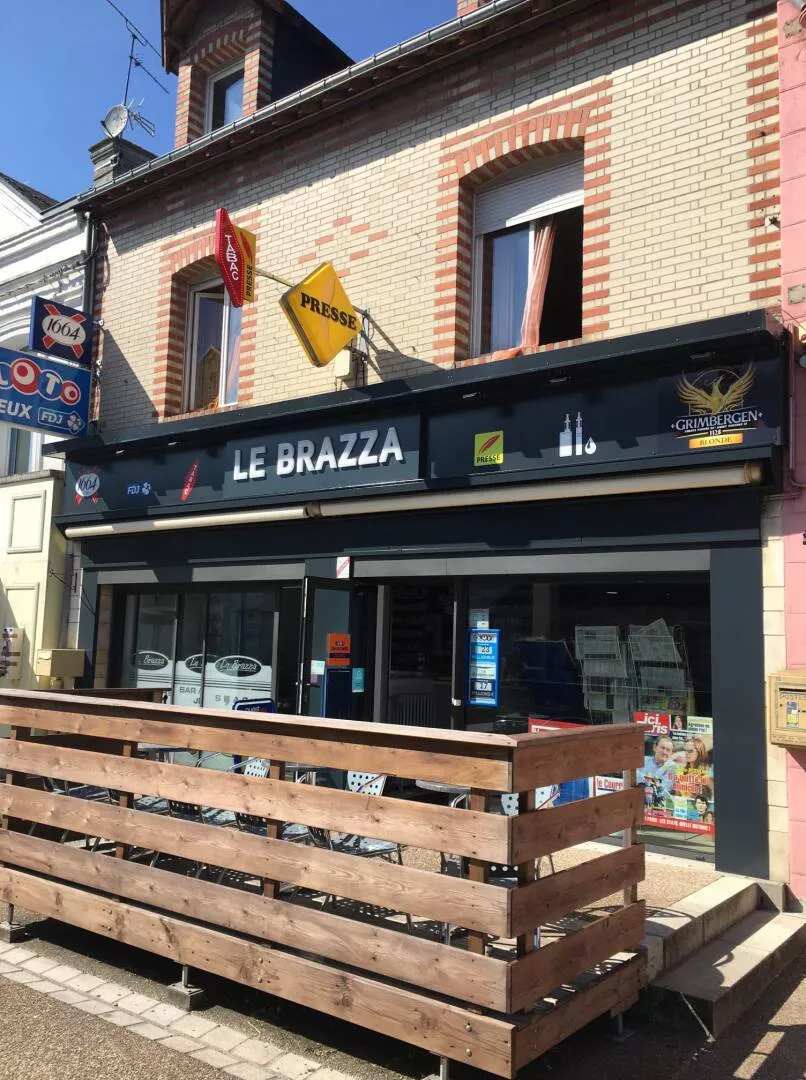 LE BRAZZA, Restaurants to Pré-en-Pail-Saint-Samson